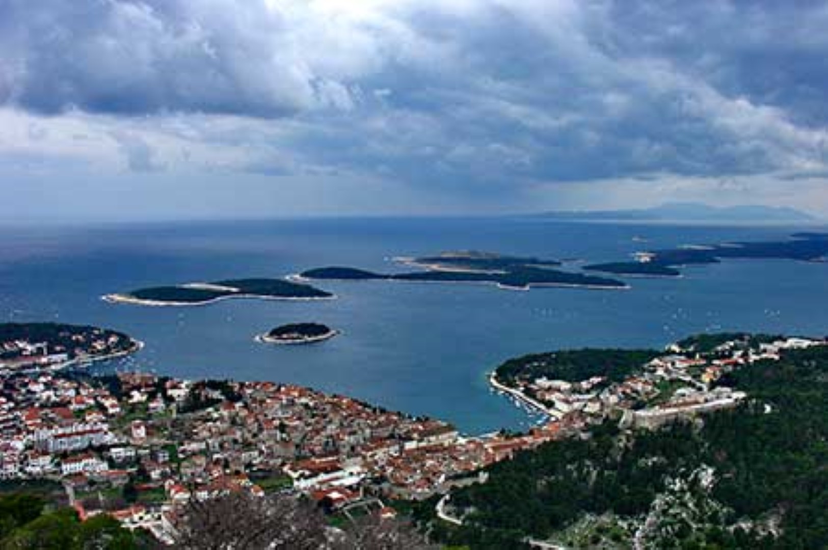 Apartmanok Pakleni otoci | HorvatorszagApartmanok.net